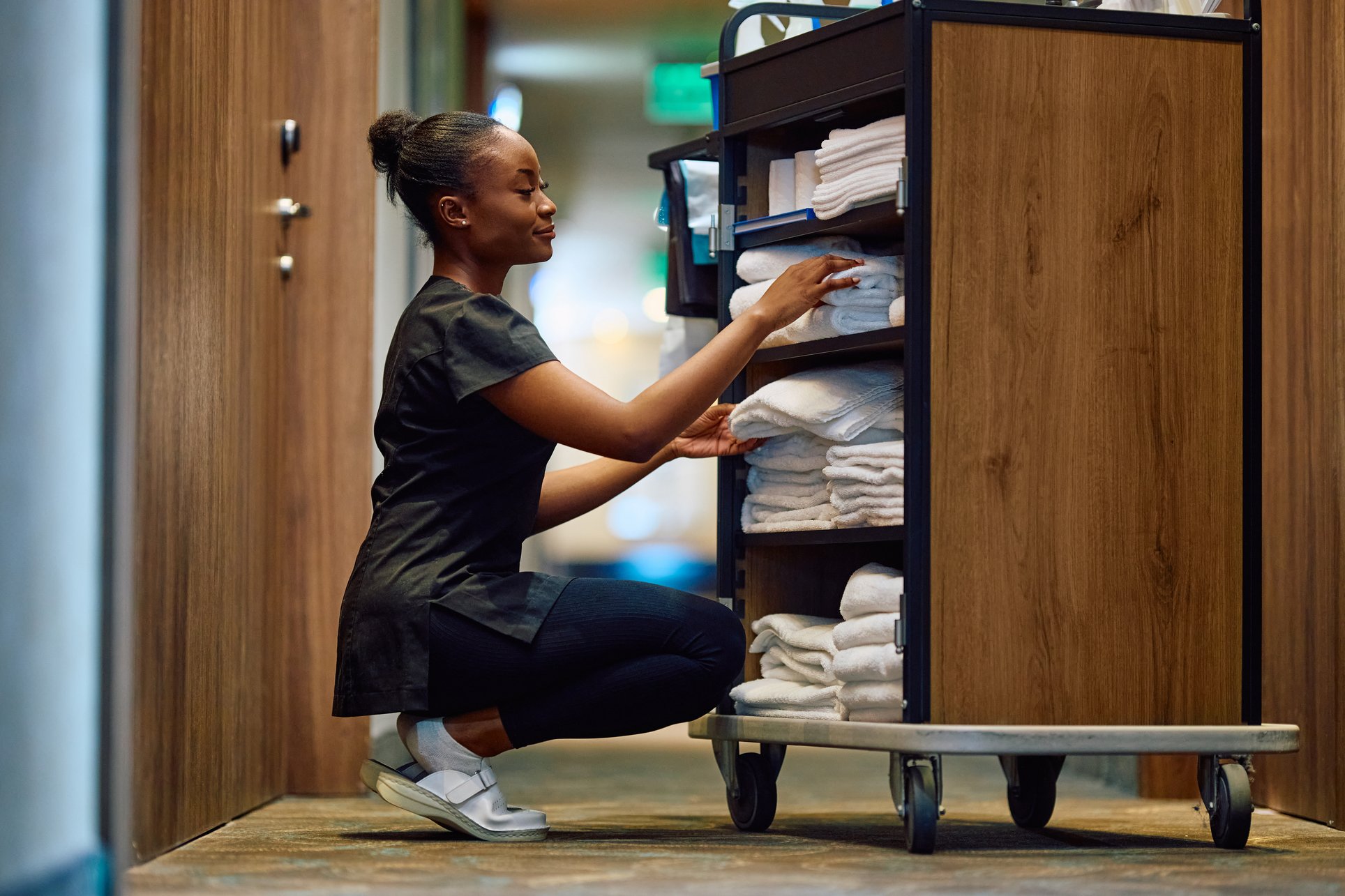 How to Set Employee Health and Safety Standards in a Hotel